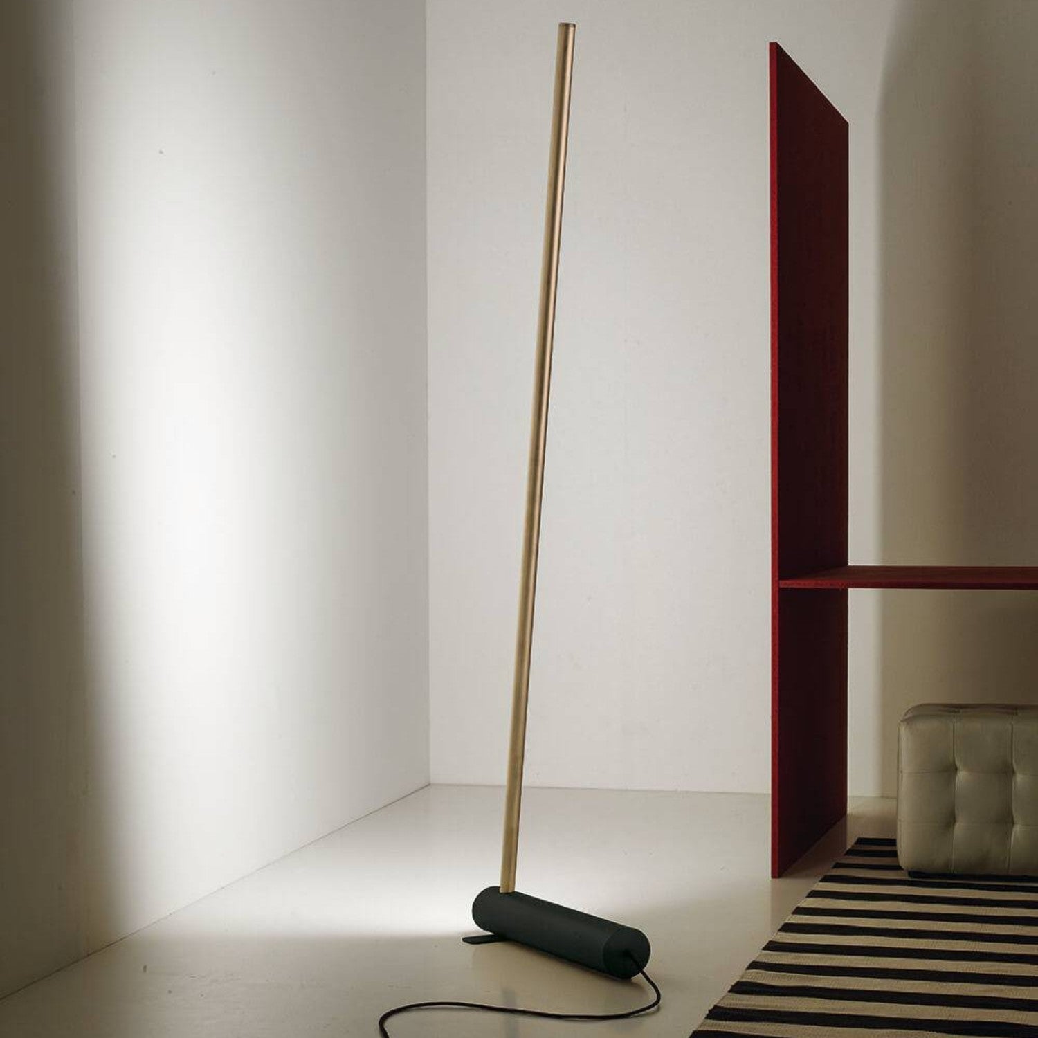 Vesoi Caro Floor Lamp | Luminesy